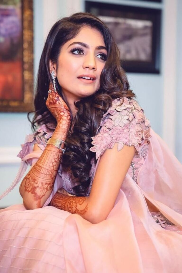 40 Stunning Indian Hairstyles for Women to Try in 2025 – Fashion Trend ...