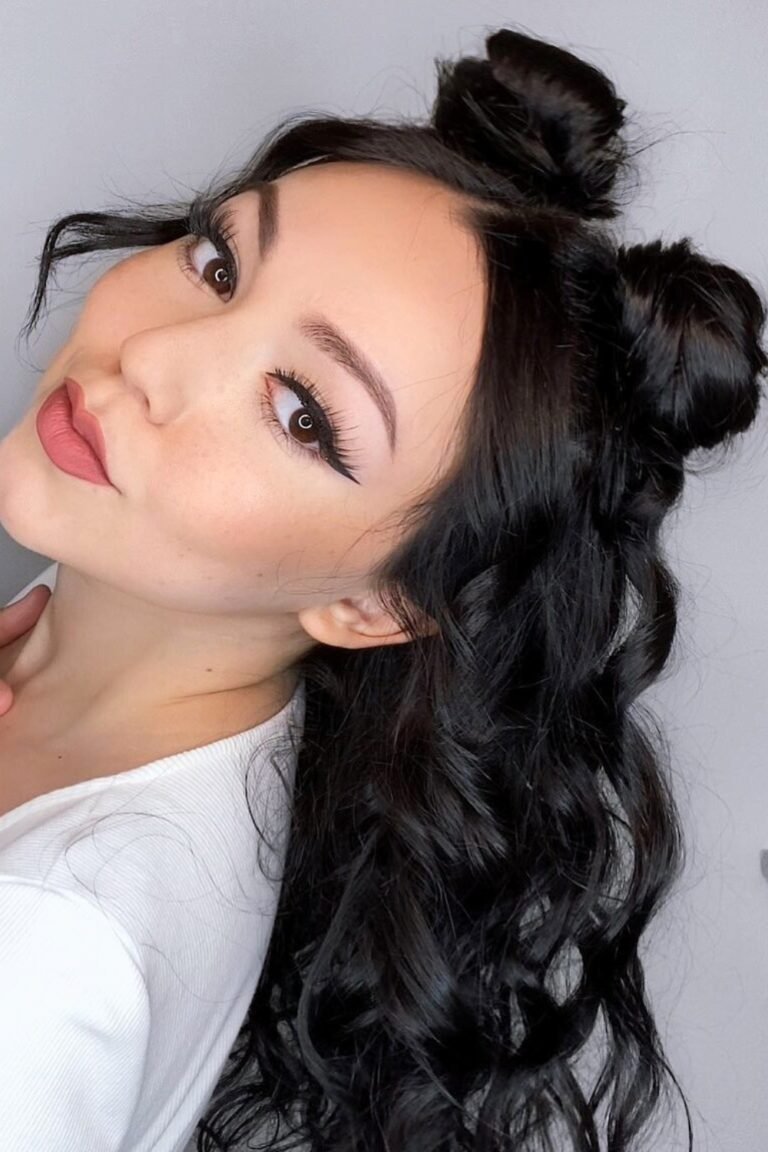 25 Space Bun Hairstyle Ideas for 2025 – Fashion Trend Hacks