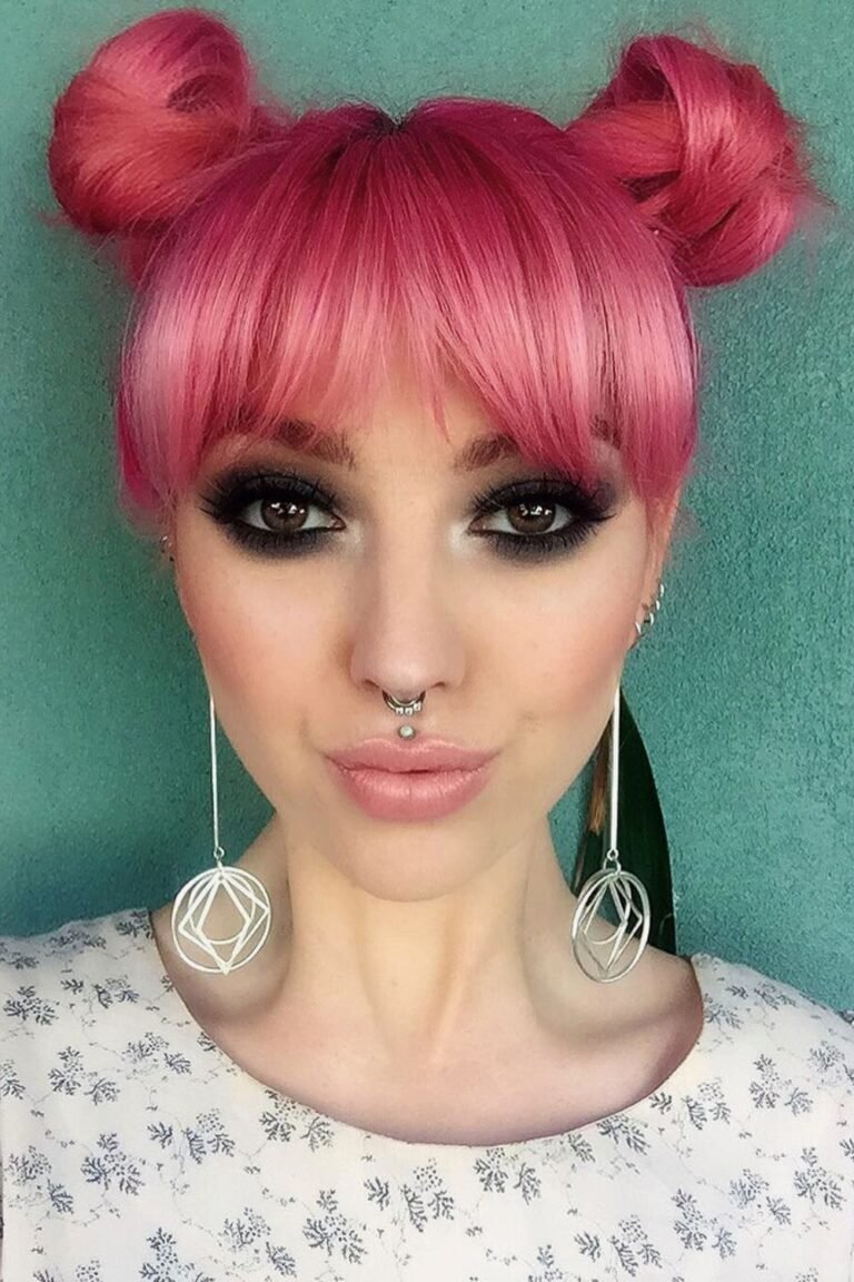 25 Space Bun Hairstyle Ideas for 2025 – Fashion Trend Hacks