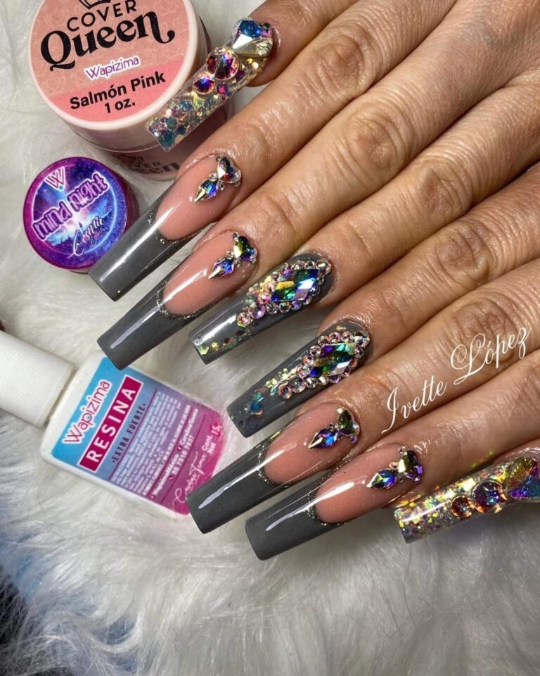 38 Stunning Gray Nail Ideas Perfect for 2025 – Fashion Trend Hacks
