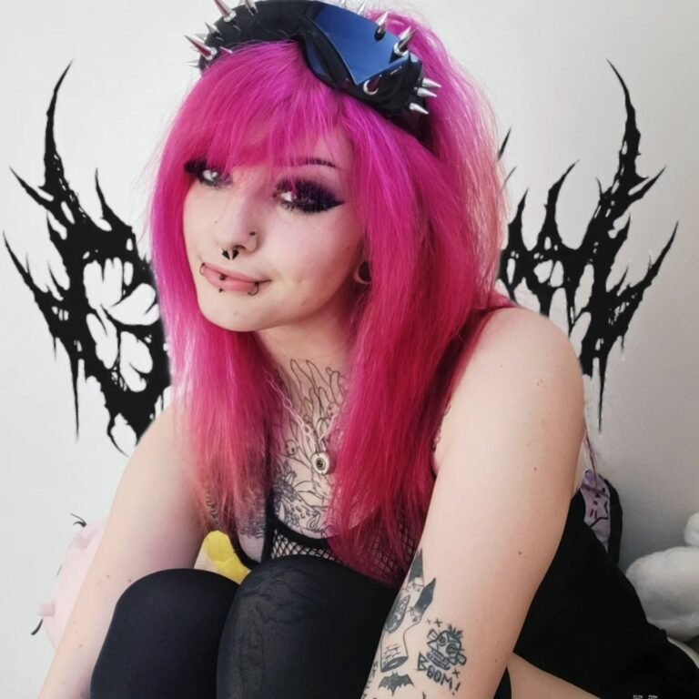 28 Bold and Unique Emo Haircut Ideas 2024 – Fashion Trend Hacks