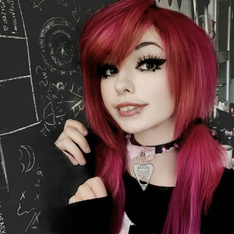 28 Bold and Unique Emo Haircut Ideas 2024 – Fashion Trend Hacks