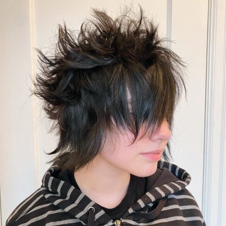 28 Bold and Unique Emo Haircut Ideas 2024 – Fashion Trend Hacks