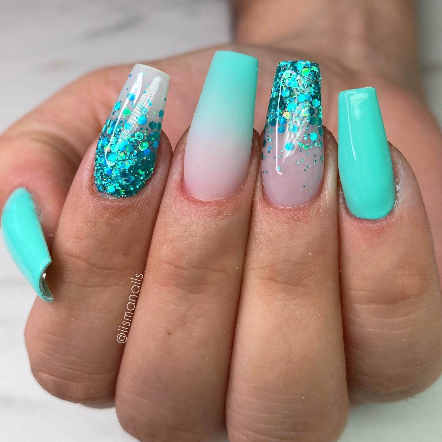 35 Stunning Turquoise Nail Ideas for 2025 – Fashion Trend Hacks