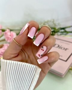 30 Chic French Nail Ideas for 2025 – Fashion Trend Hacks