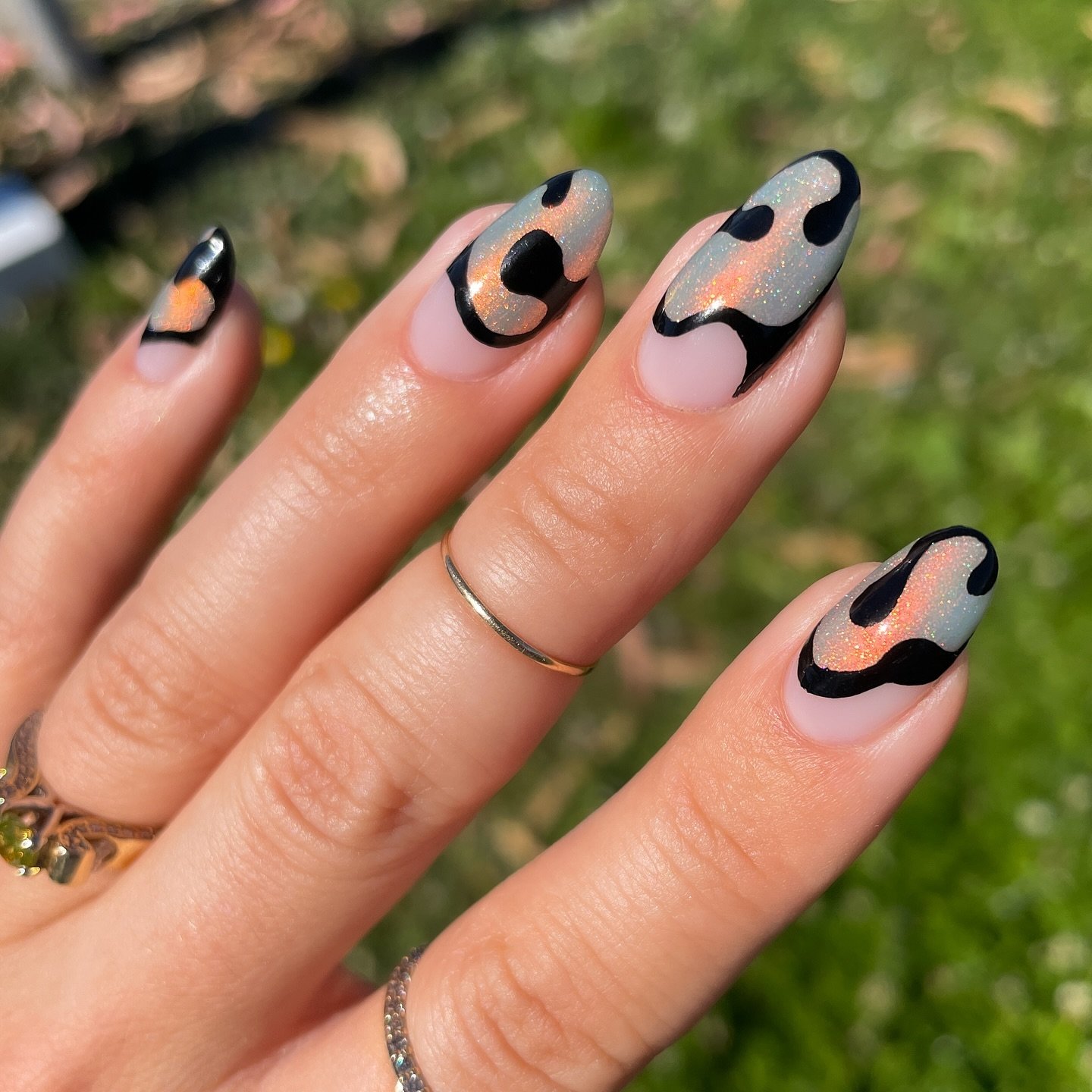 30 Abstract Nails Ideas 2024 – Fashion Trend Hacks