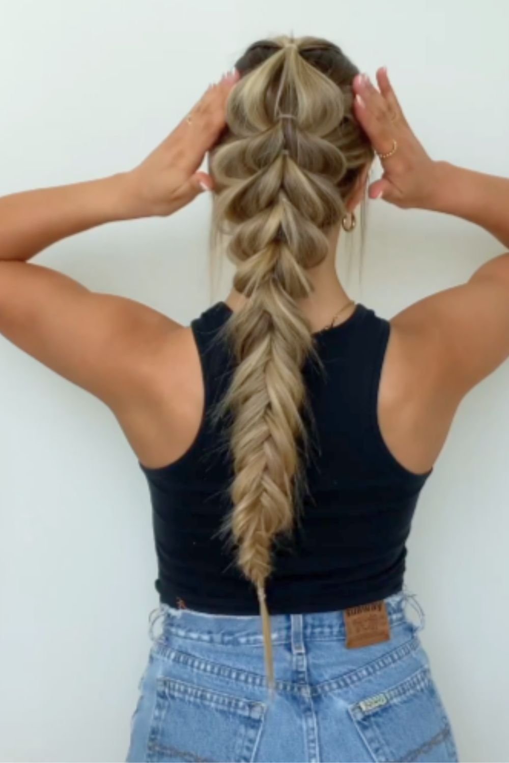 How to Do a Fishtail Braid? Ultimate Tutorial Guide 2024 – Fashion ...